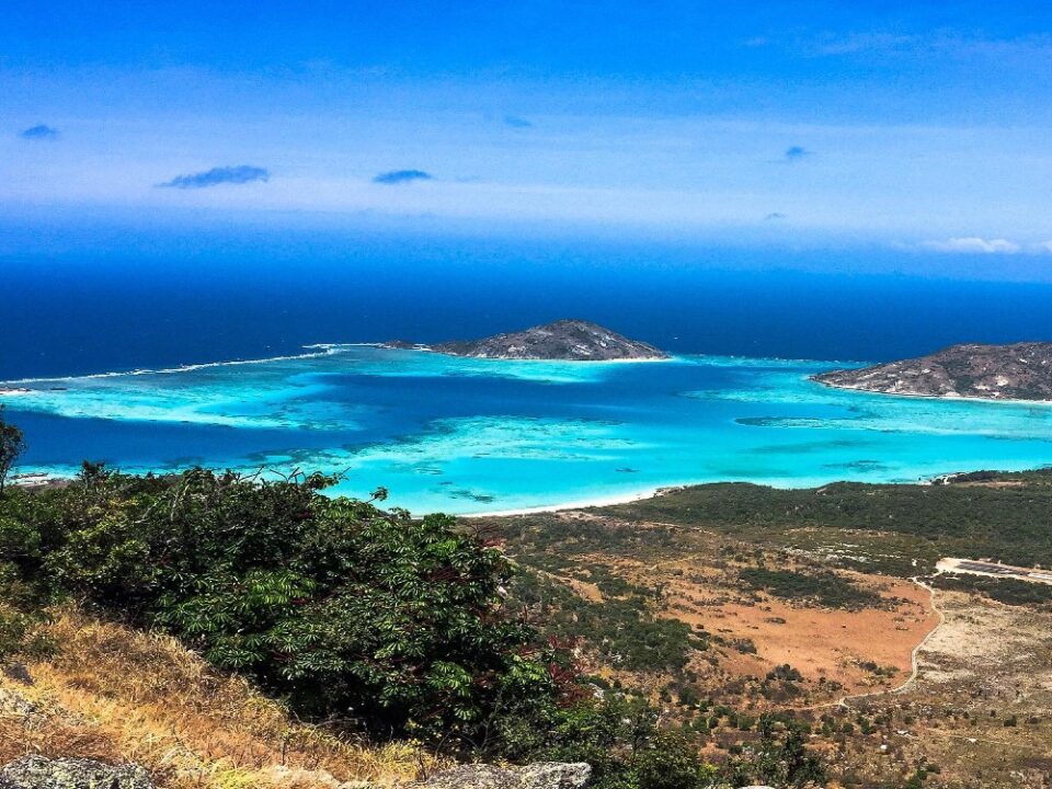 Lizard Island Day Tour including Scenic Flight, Snorkelling & Bush ...
